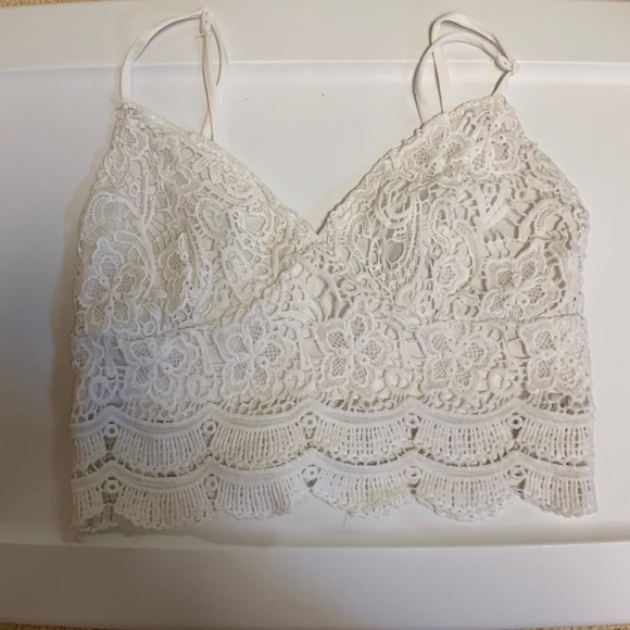 Kendall & Kylie | Tops | Kendall Kylie White Lace Crop Spaghetti String ...